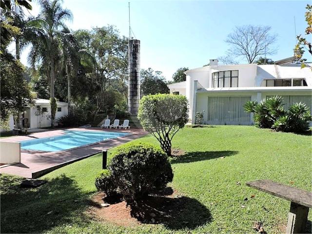 Casa / Sobrado em Condomínio para Venda em Carapicuíba/SP Granja Viana 5 Quartos