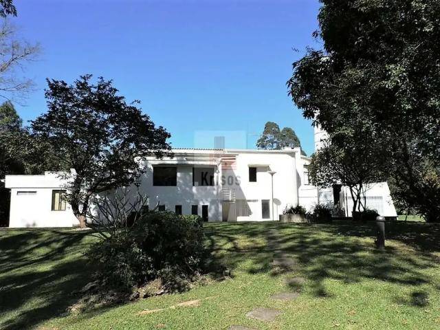 Casa / Sobrado em Condomínio para Venda em Carapicuíba/SP Chácara de La Rocca 5 Quartos
