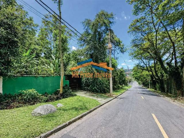 Casa / Sobrado em Condomínio para Venda em Carapicuíba/SP Chácara de La Rocca 3 Quartos