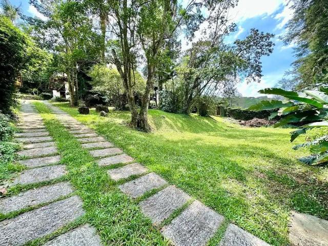 Casa / Sobrado em Condomínio para Venda em Carapicuíba/SP Chácara de La Rocca 3 Quartos