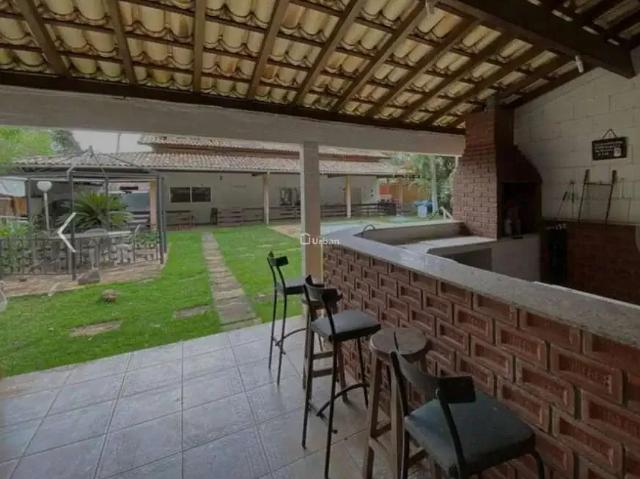Casa / Sobrado em Condomínio para Venda em Carapicuíba/SP Chácara dos Junqueiras 5 Quartos