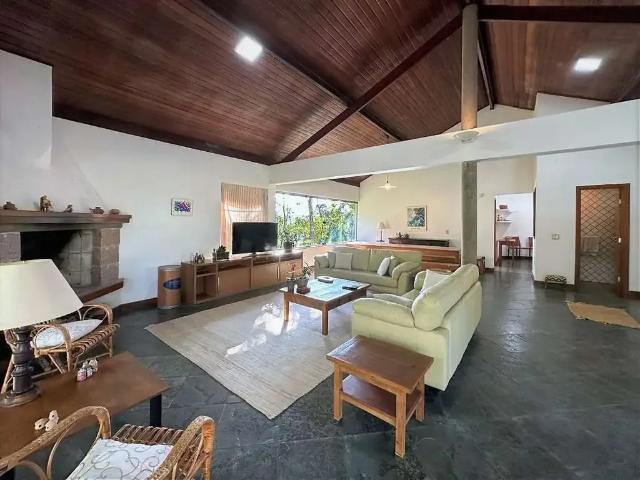 Casa / Sobrado em Condomínio para Venda em Carapicuíba/SP Chácara dos Junqueiras 3 Quartos