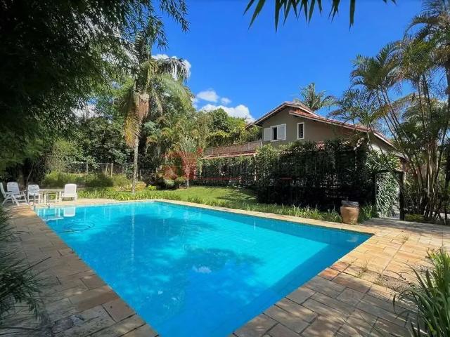 Casa / Sobrado em Condomínio para Venda em Carapicuíba/SP Chácara Granja Velha 5 Quartos
