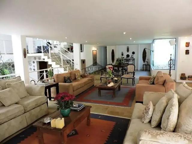 Casa / Sobrado em Condomínio para Venda em Carapicuíba/SP Chácara São João 4 Quartos