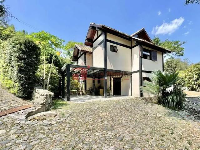 Casa / Sobrado em Condomínio para Venda em Carapicuíba/SP Chácara Santa Lúcia 3 Quartos