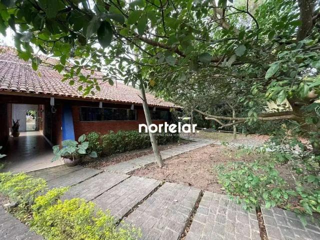 Casa / Sobrado em Condomínio para Venda em Carapicuíba/SP Chácara Santa Lúcia dos Ypes 5 Quartos
