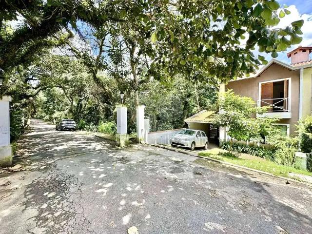 Casa / Sobrado em Condomínio para Venda em Carapicuíba/SP Granja Viana 3 Quartos