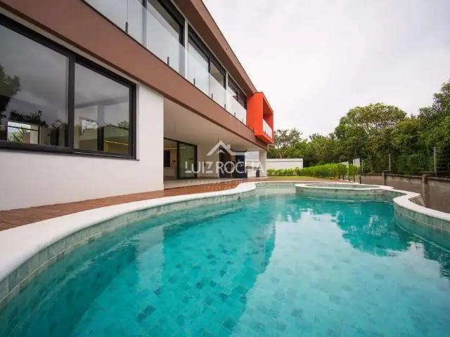 Casa / Sobrado em Condomínio para Venda em Carapicuíba/SP Granja Viana 4 Quartos