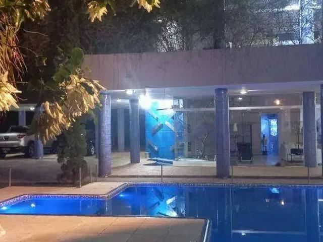 Casa / Sobrado em Condomínio para Venda em Carapicuíba/SP Granja Viana 4 Quartos