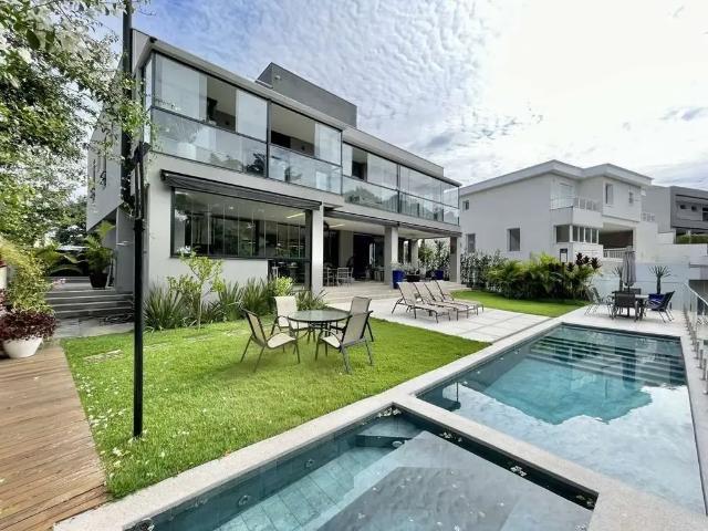 Casa / Sobrado em Condomínio para Venda em Carapicuíba/SP Granja Viana 4 Quartos