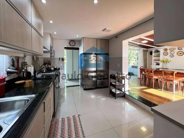 Casa / Sobrado em Condomínio para Venda em Carapicuíba/SP Granja Viana 5 Quartos