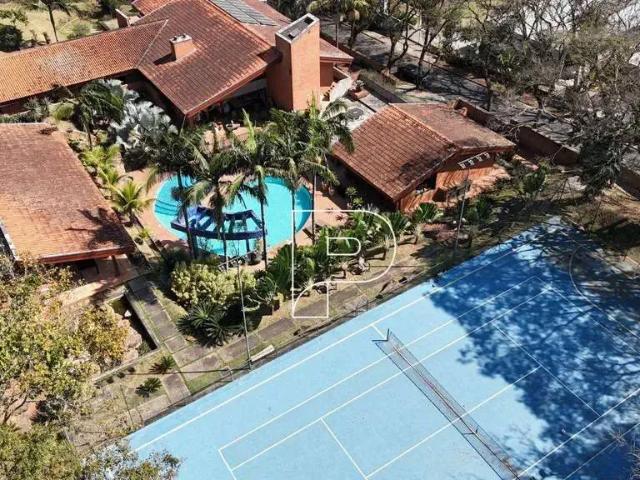 Casa / Sobrado em Condomínio para Venda em Carapicuíba/SP Granja Viana 7 Quartos