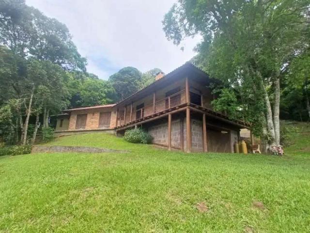 Casa / Sobrado em Condomínio para Venda em Caxias do Sul/RS Linha 40 3 Quartos