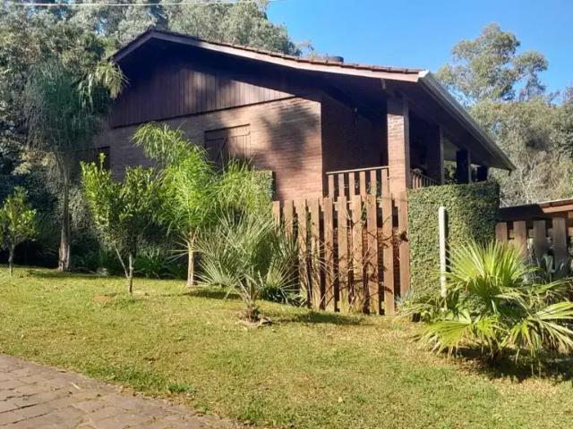 Casa / Sobrado em Condomínio para Venda em Caxias do Sul/RS Pedancino 4 Quartos