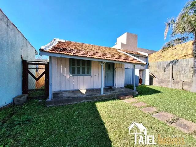 Casa / Sobrado em Condomínio para Venda em Cidreira/RS Centro 2 Quartos