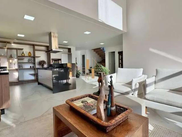 Casa / Sobrado em Condomínio para Venda em Colombo/PR Butiatumirim 4 Quartos