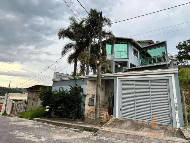 Casa / Sobrado em Condomínio para Venda em Conselheiro Lafaiete/MG Santo Agostinho 3 Quartos