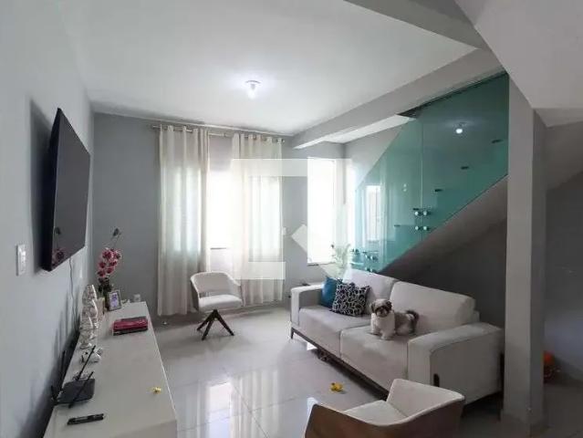 Casa / Sobrado em Condomínio para Venda em Contagem/MG Colonial 3 Quartos