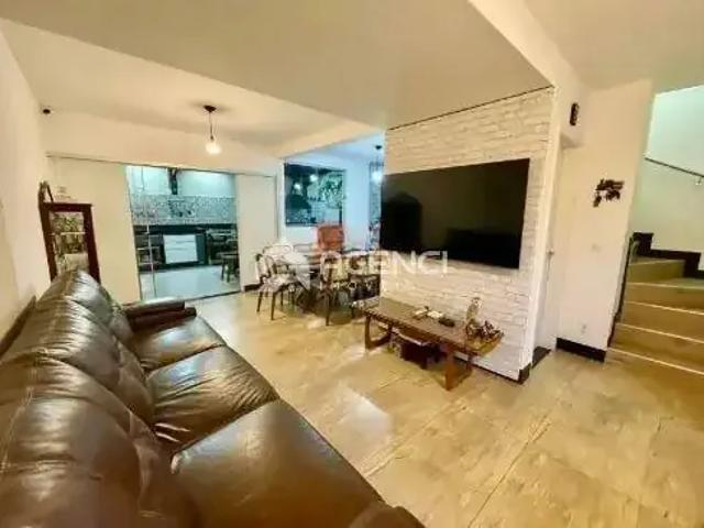 Casa / Sobrado em Condomínio para Venda em Contagem/MG Cabral 3 Quartos