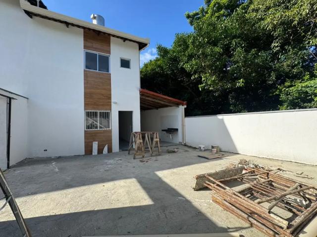 Casa / Sobrado em Condomínio para Venda em Contagem/MG Praia 2 Quartos