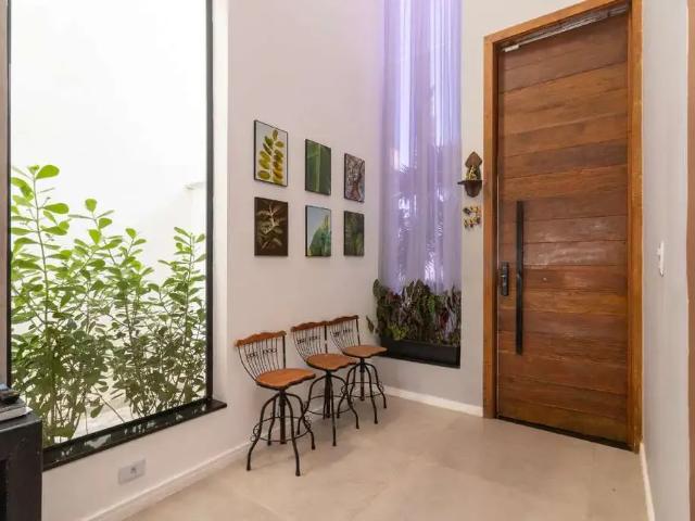 Casa / Sobrado em Condomínio para Venda em Cotia/SP Centro 4 Quartos