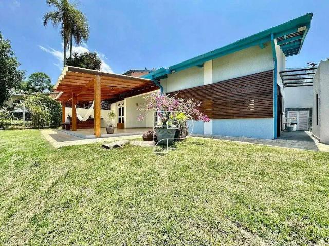 Casa / Sobrado em Condomínio para Venda em Cotia/SP Chácara Pavoeiro 4 Quartos