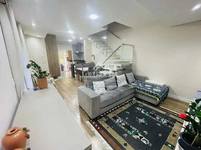 Casa / Sobrado em Condomínio para Venda em Cotia/SP Chácara Pavoeiro 3 Quartos