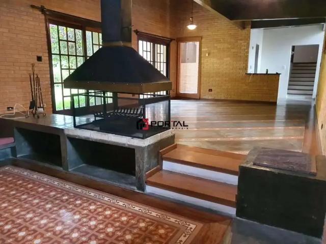 Casa / Sobrado em Condomínio para Venda em Cotia/SP Bosque do Vianna 4 Quartos