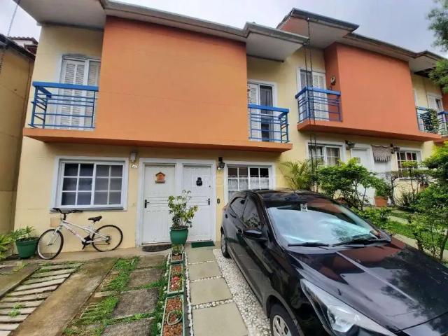 Casa / Sobrado em Condomínio para Venda em Cotia/SP Granja Viana 2 Quartos