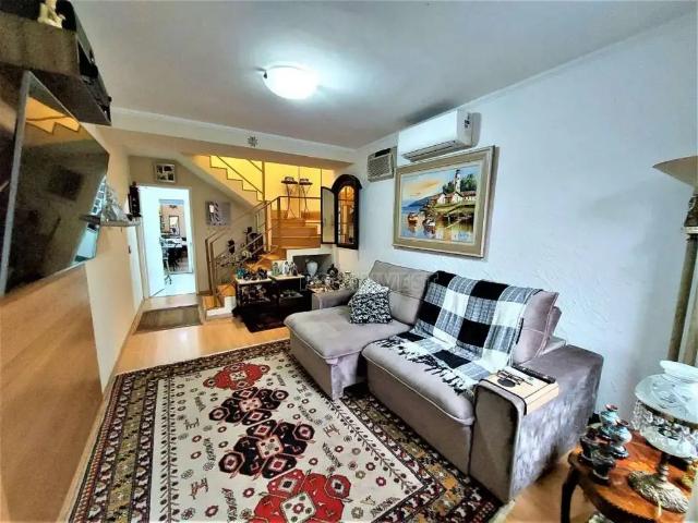 Casa / Sobrado em Condomínio para Venda em Cotia/SP Granja Viana 2 Quartos