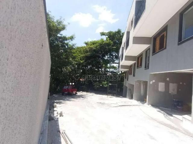 Casa / Sobrado em Condomínio para Venda em Cotia/SP Granja Viana 2 Quartos