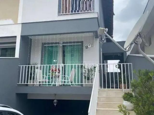 Casa / Sobrado em Condomínio para Venda em Cotia/SP Granja Viana 3 Quartos