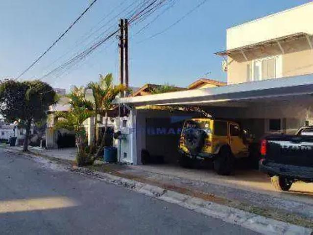 Casa / Sobrado em Condomínio para Venda em Cotia/SP Granja Viana 3 Quartos