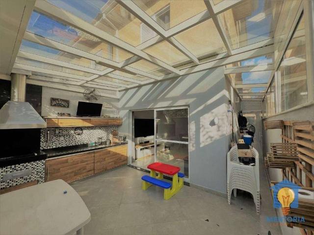 Casa / Sobrado em Condomínio para Venda em Cotia/SP Granja Viana 3 Quartos
