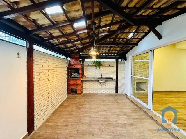 Casa / Sobrado em Condomínio para Venda em Cotia/SP Granja Viana 3 Quartos
