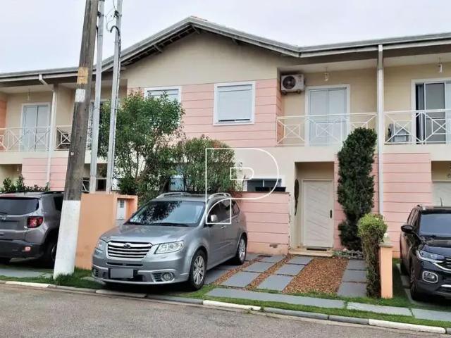 Casa / Sobrado em Condomínio para Venda em Cotia/SP Granja Viana 3 Quartos