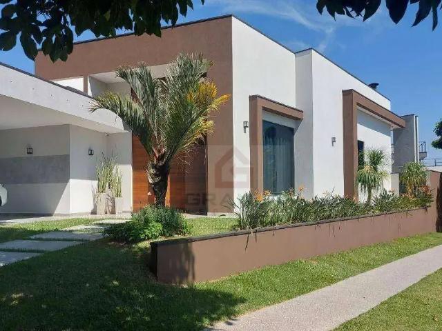 Casa / Sobrado em Condomínio para Venda em Cotia/SP Granja Viana 4 Quartos