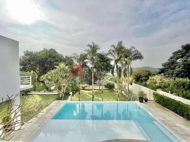 Casa / Sobrado em Condomínio para Venda em Cotia/SP Granja Viana 4 Quartos