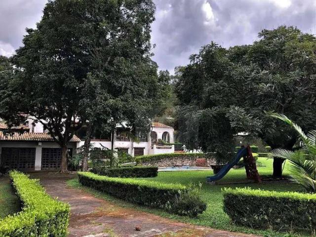 Casa / Sobrado em Condomínio para Venda em Cotia/SP Granja Viana 4 Quartos