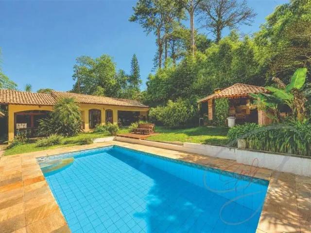 Casa / Sobrado em Condomínio para Venda em Cotia/SP Granja Viana 5 Quartos