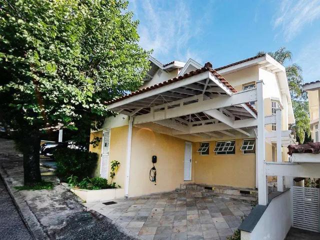 Casa / Sobrado em Condomínio para Venda em Cotia/SP Jardim Barbacena 3 Quartos