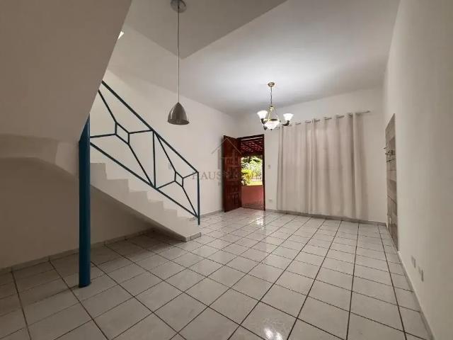 Casa / Sobrado em Condomínio para Venda em Cotia/SP Jardim Leonor 2 Quartos