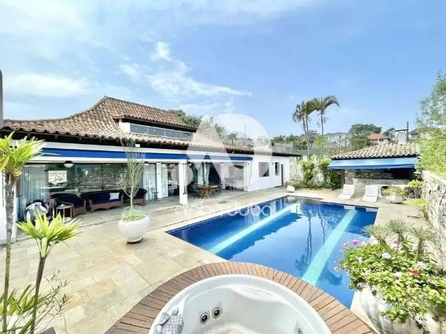 Casa / Sobrado em Condomínio para Venda em Cotia/SP Jardim Passárgada I 4 Quartos