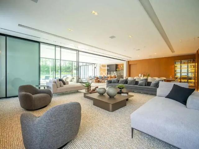 Casa / Sobrado em Condomínio para Venda em Cotia/SP Jardim Torino 5 Quartos