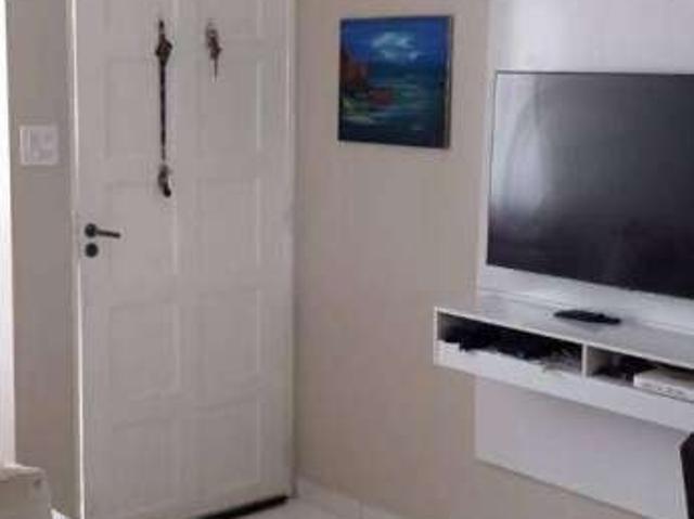 Casa / Sobrado em Condomínio para Venda em Cotia/SP Outeiro de Passárgada 2 Quartos