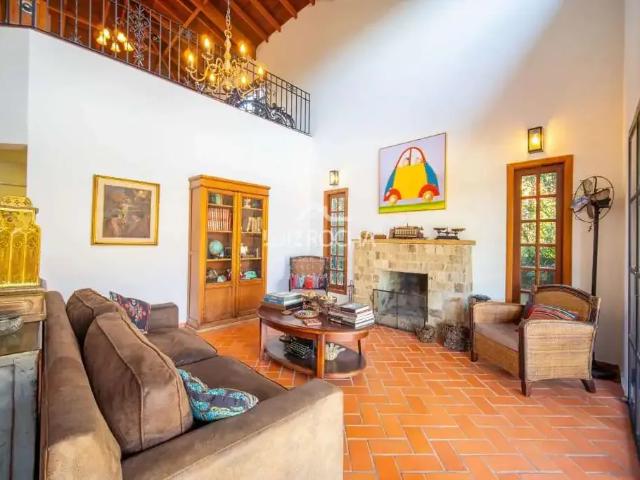 Casa / Sobrado em Condomínio para Venda em Cotia/SP Palos Verdes 4 Quartos