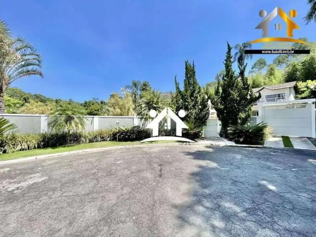 Casa / Sobrado em Condomínio para Venda em Cotia/SP Jardim dos Ipês 5 Quartos