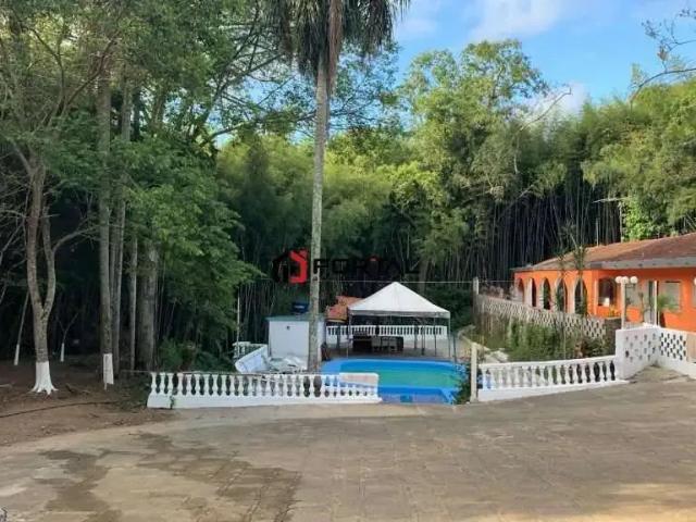 Casa / Sobrado em Condomínio para Venda em Cotia/SP Parque Dom Henrique 5 Quartos