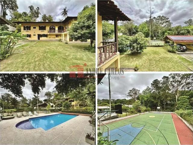Casa / Sobrado em Condomínio para Venda em Cotia/SP Parque Frondoso 5 Quartos