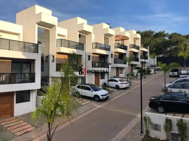 Casa / Sobrado em Condomínio para Venda em Cotia/SP Parque Rincão 3 Quartos